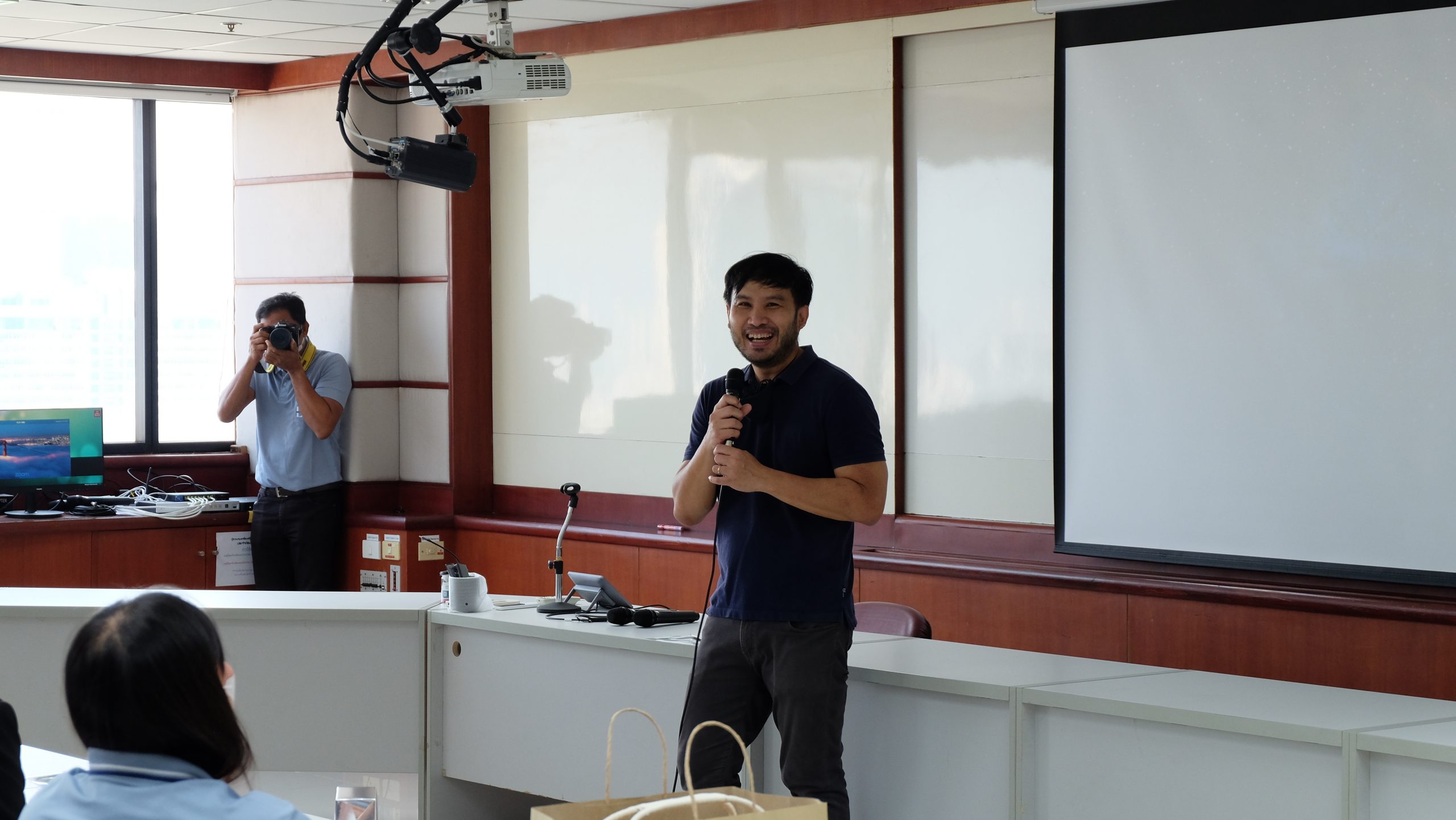 DSCF9564 « ภาควิชาวิศวกรรมคอมพิวเตอร์ คณะวิศวกรรมศาสตร์ จุฬาลงกรณ์มหาวิทยาลัย